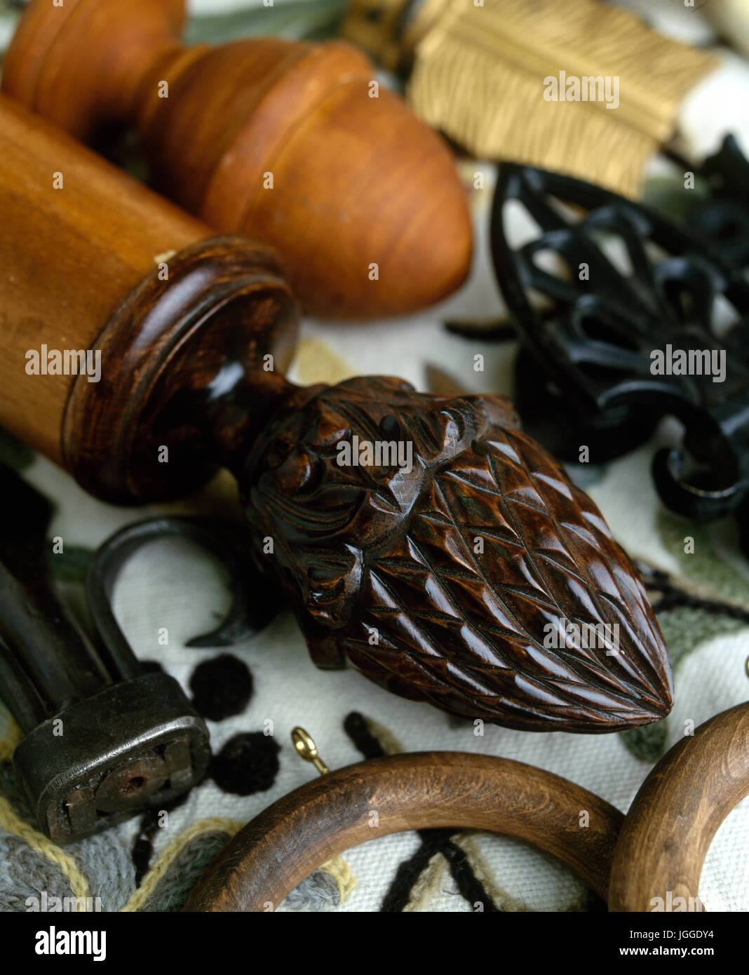 Close-up of wooden pineapple finials Stock Photo - Alamy