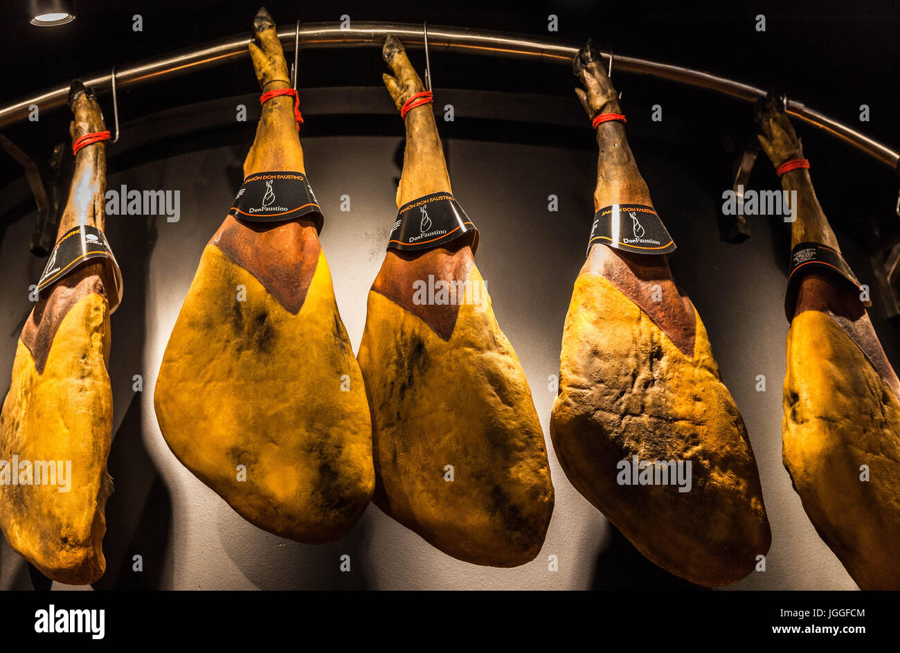 Jamón curado español hi-res stock photography and images - Alamy