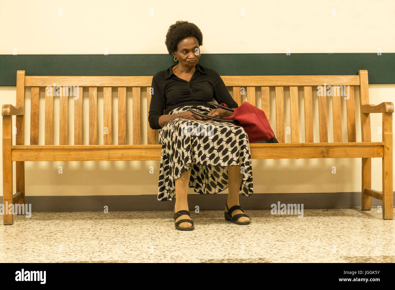 Old lady waiting hi-res stock photography and images - Alamy