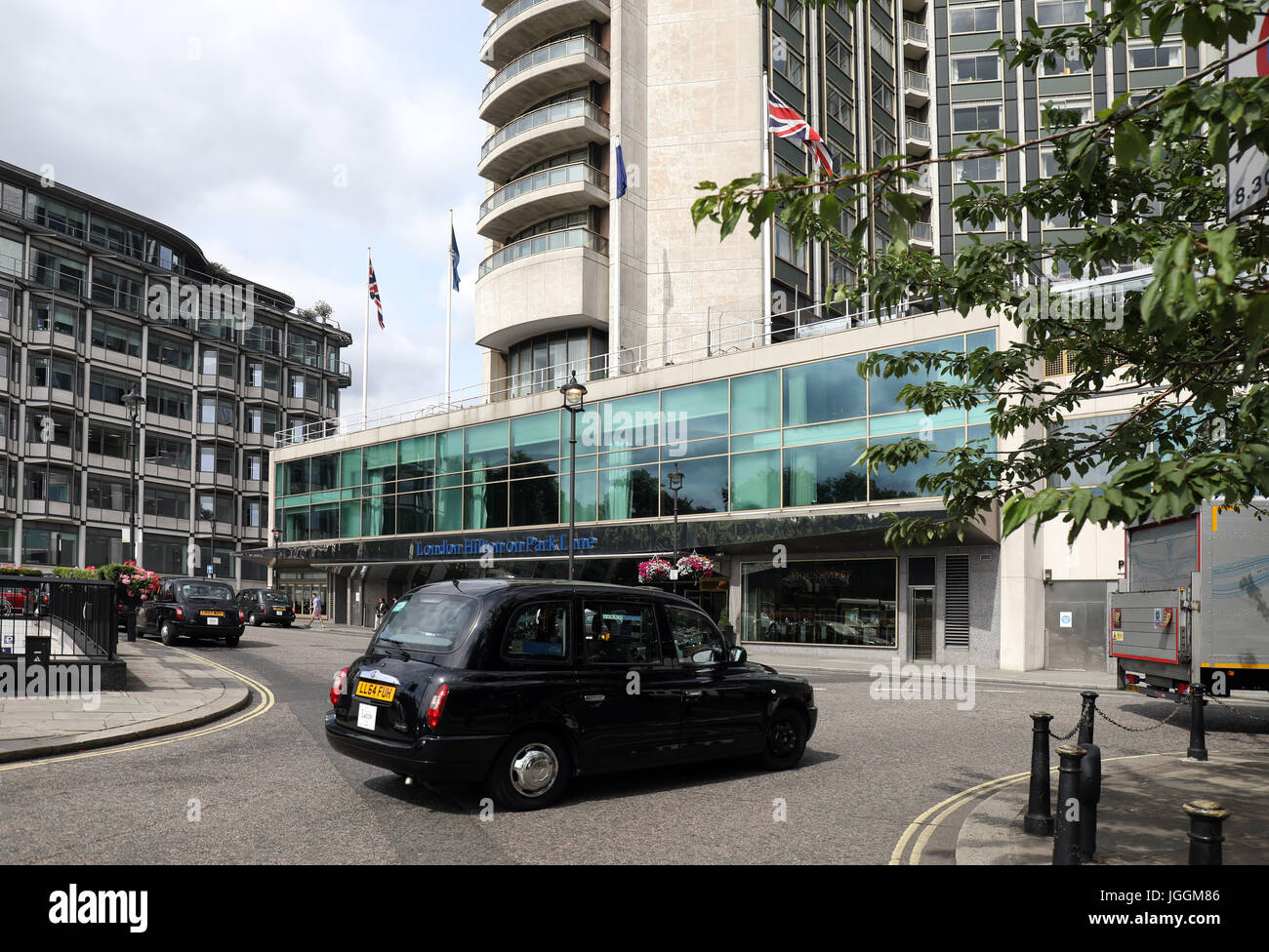 Hilton park lane hi-res stock photography and images - Alamy