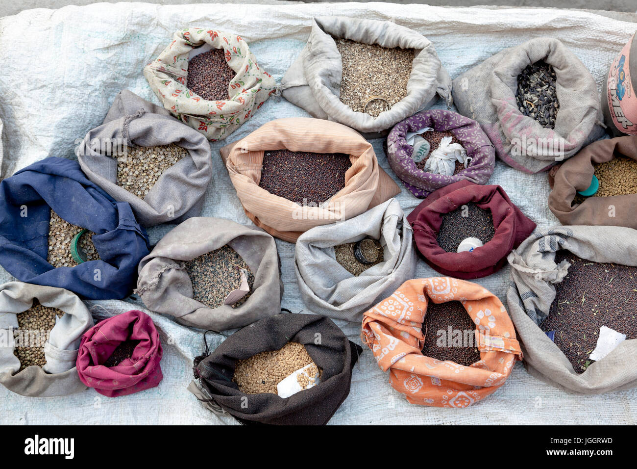 Grain for sale hi-res stock photography and images - Alamy