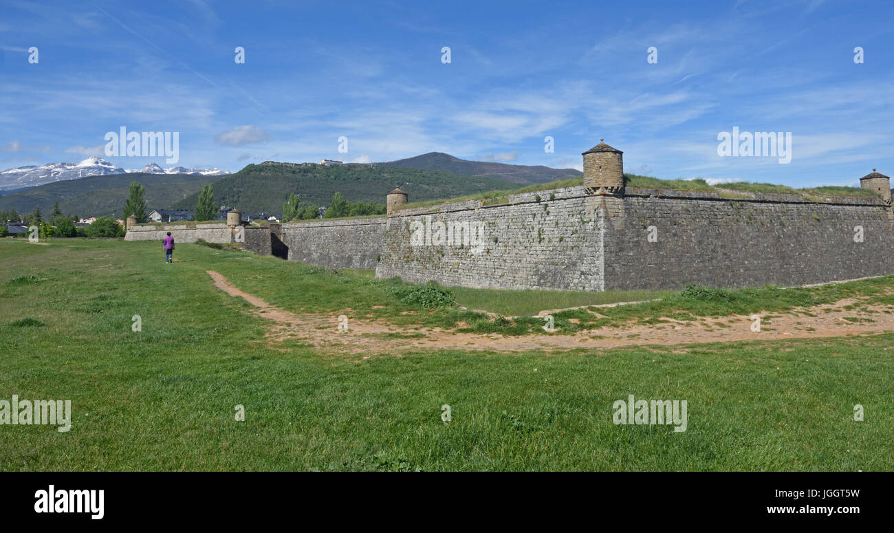 Citadel of jaca hi-res stock photography and images - Alamy