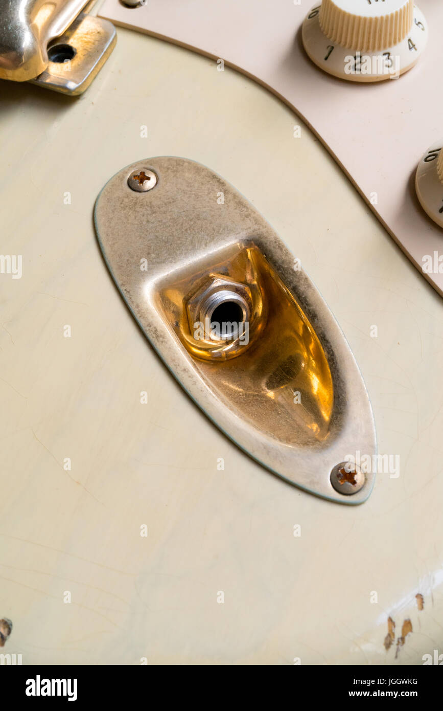 Vintage guitar hi-res stock photography and images - Alamy