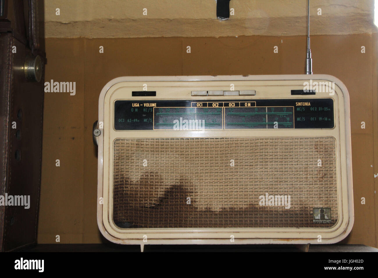Old radio battery hi-res stock photography and images - Alamy
