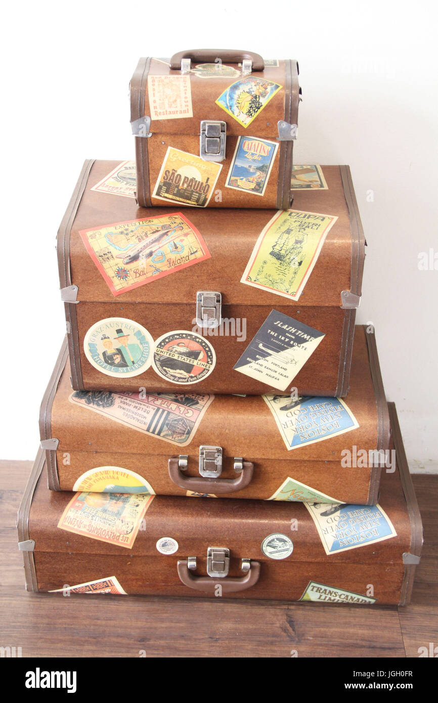 Suitcase travel stamps hi-res stock photography and images - Alamy