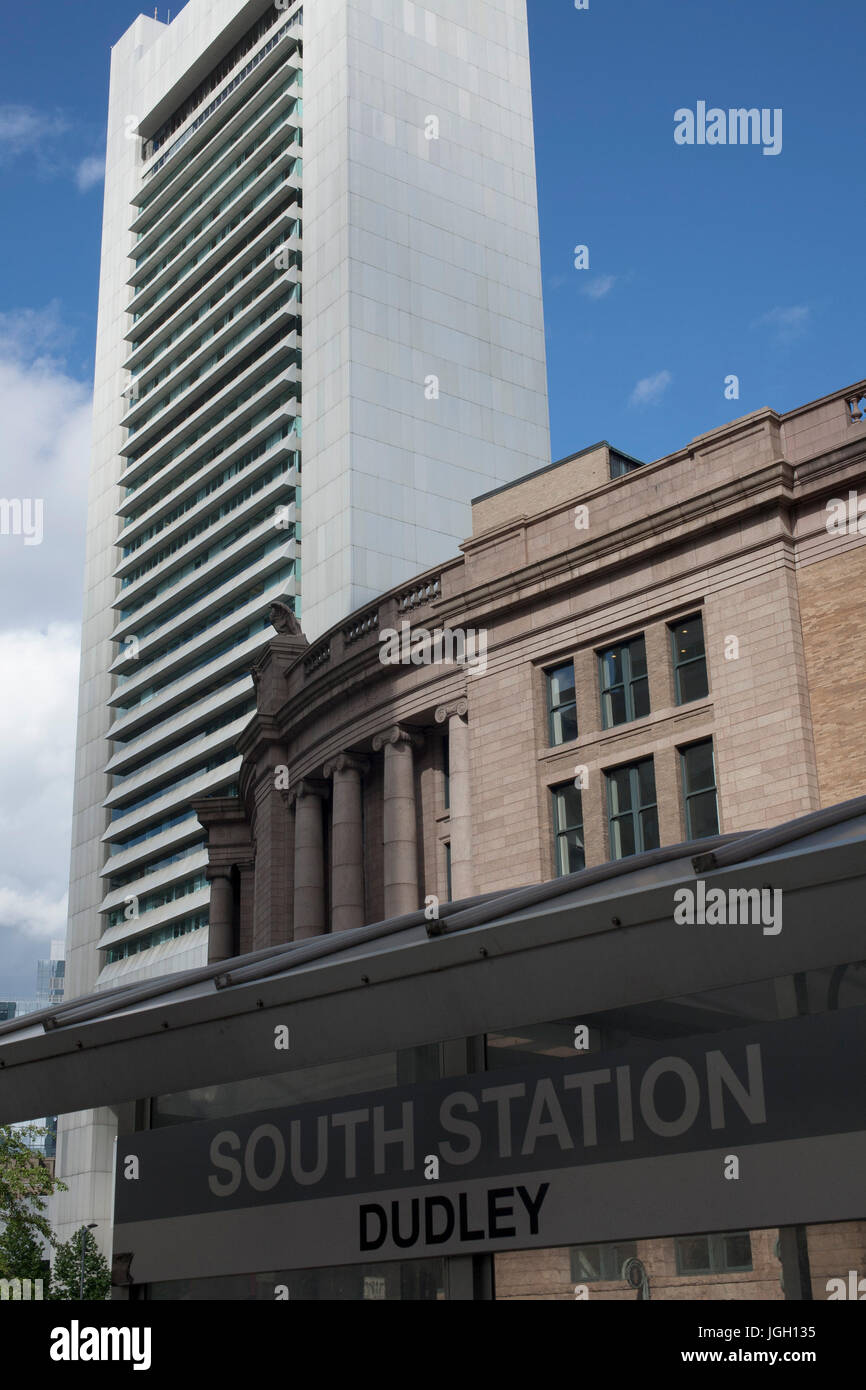 A bus stop announcing Boston's South Station train station for ...