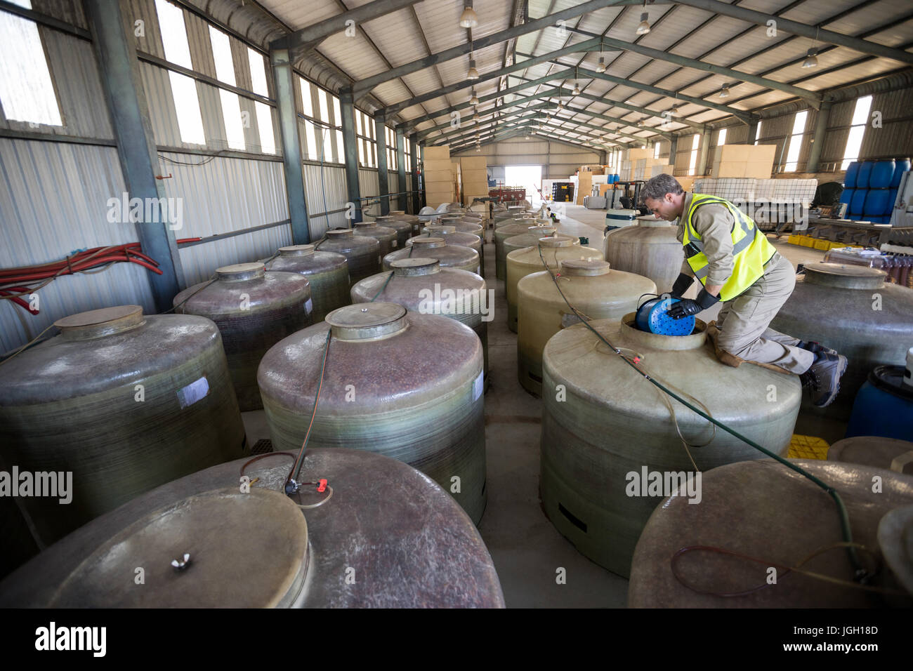 Smart oil factory hi-res stock photography and images - Alamy