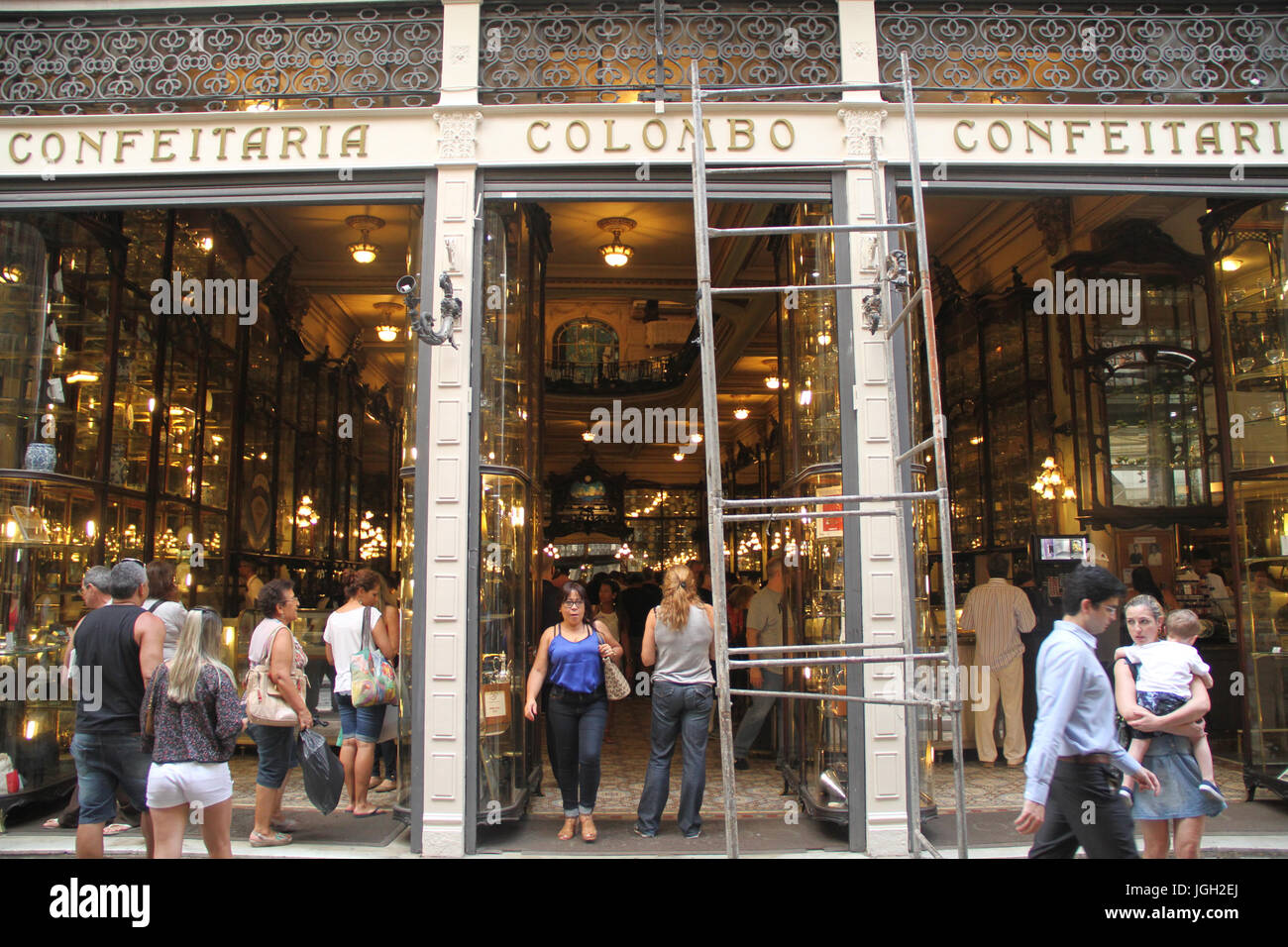 Confectionery colombo hi-res stock photography and images - Alamy