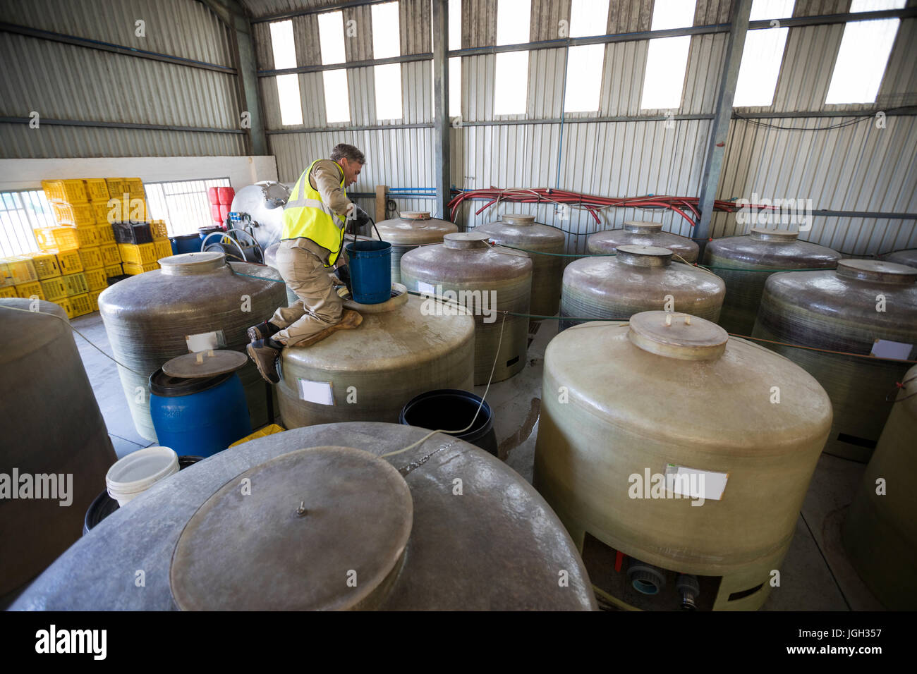 Worker in oil refinery hi-res stock photography and images - Alamy