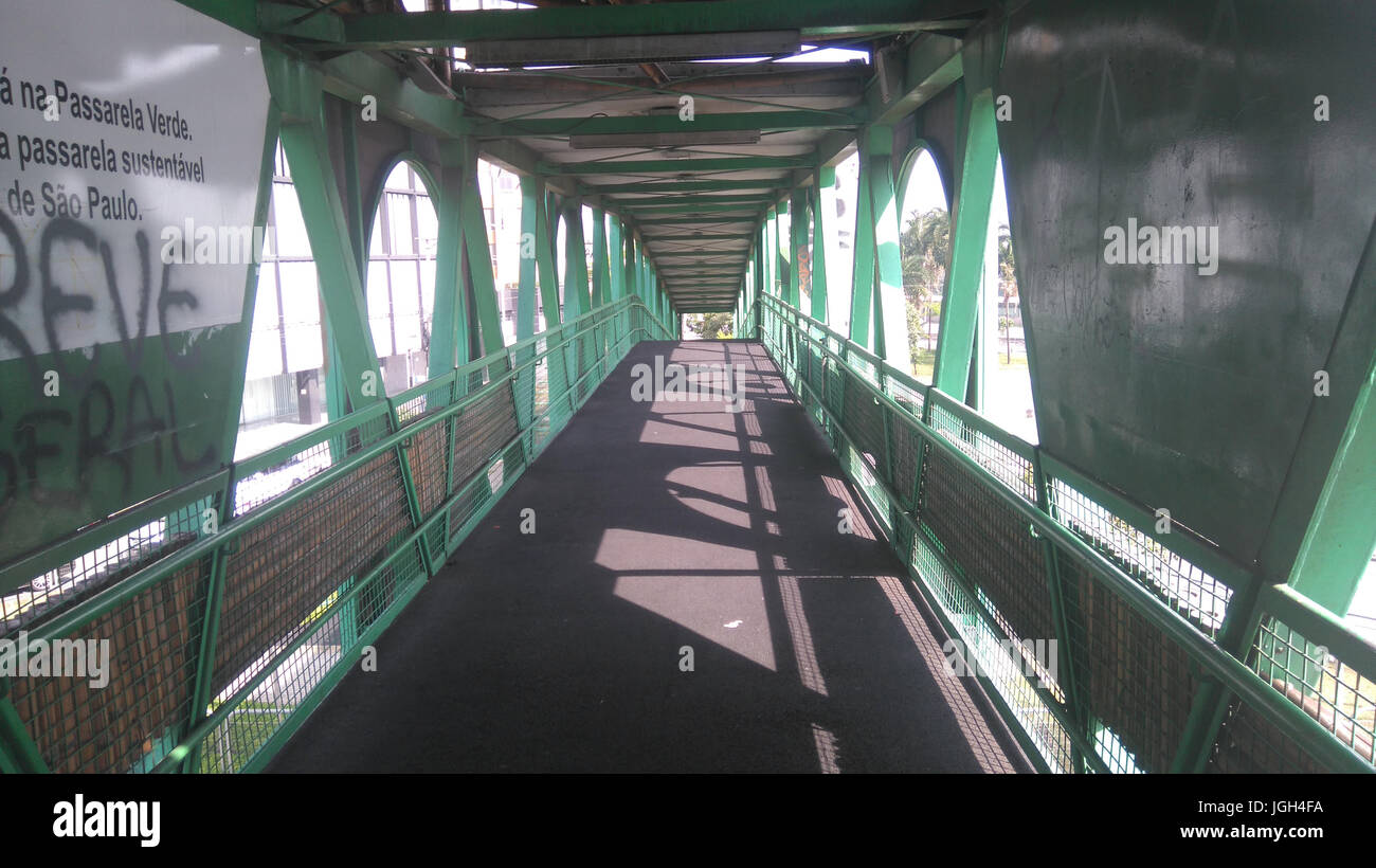 Sustainable footbridge, Eusebio Matoso Avenue, 2016, Capital, São Paulo ...