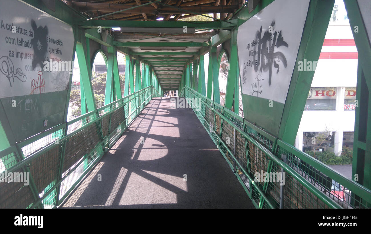 Sustainable footbridge, Eusebio Matoso Avenue, 2016, Capital, São Paulo ...