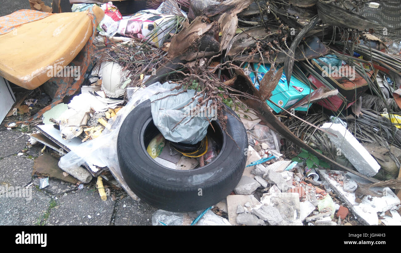 Garbage, rubble, sidewalk, 2015; Praia Grande; Paulista Coast; São ...