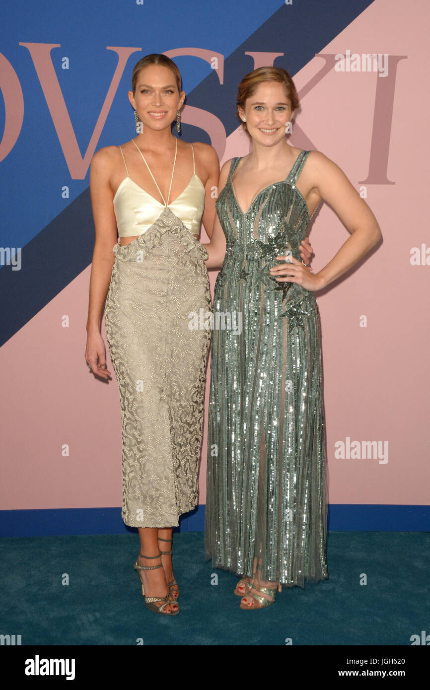 2017 CFDA Awards at Hammerstein Ballroom - Red Carpet Arrivals ...
