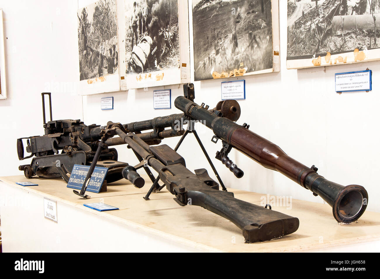 Guns in revolutionary room, Lao National Museum, Samsethai Road ...