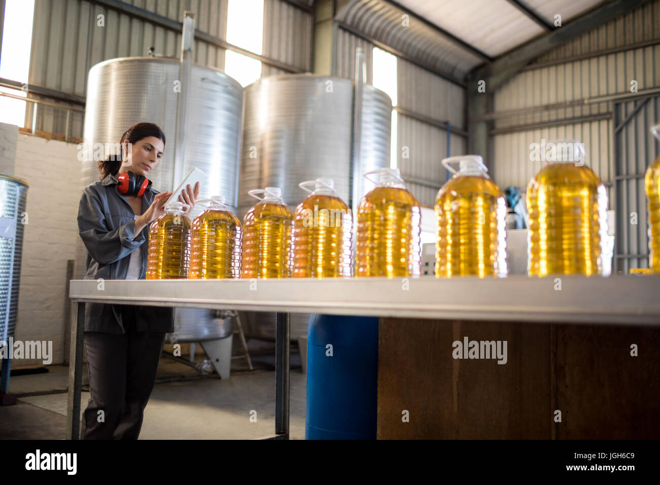 Industrial worker using plastic hi-res stock photography and images - Alamy
