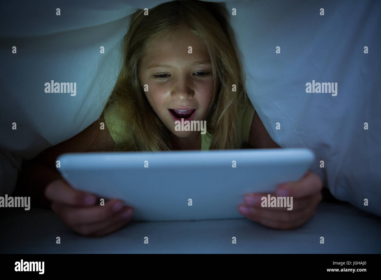 Computer bed dark hi-res stock photography and images - Alamy