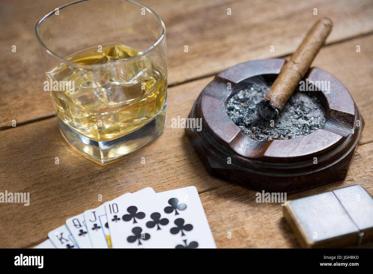 Cigar card hi-res stock photography and images - Alamy