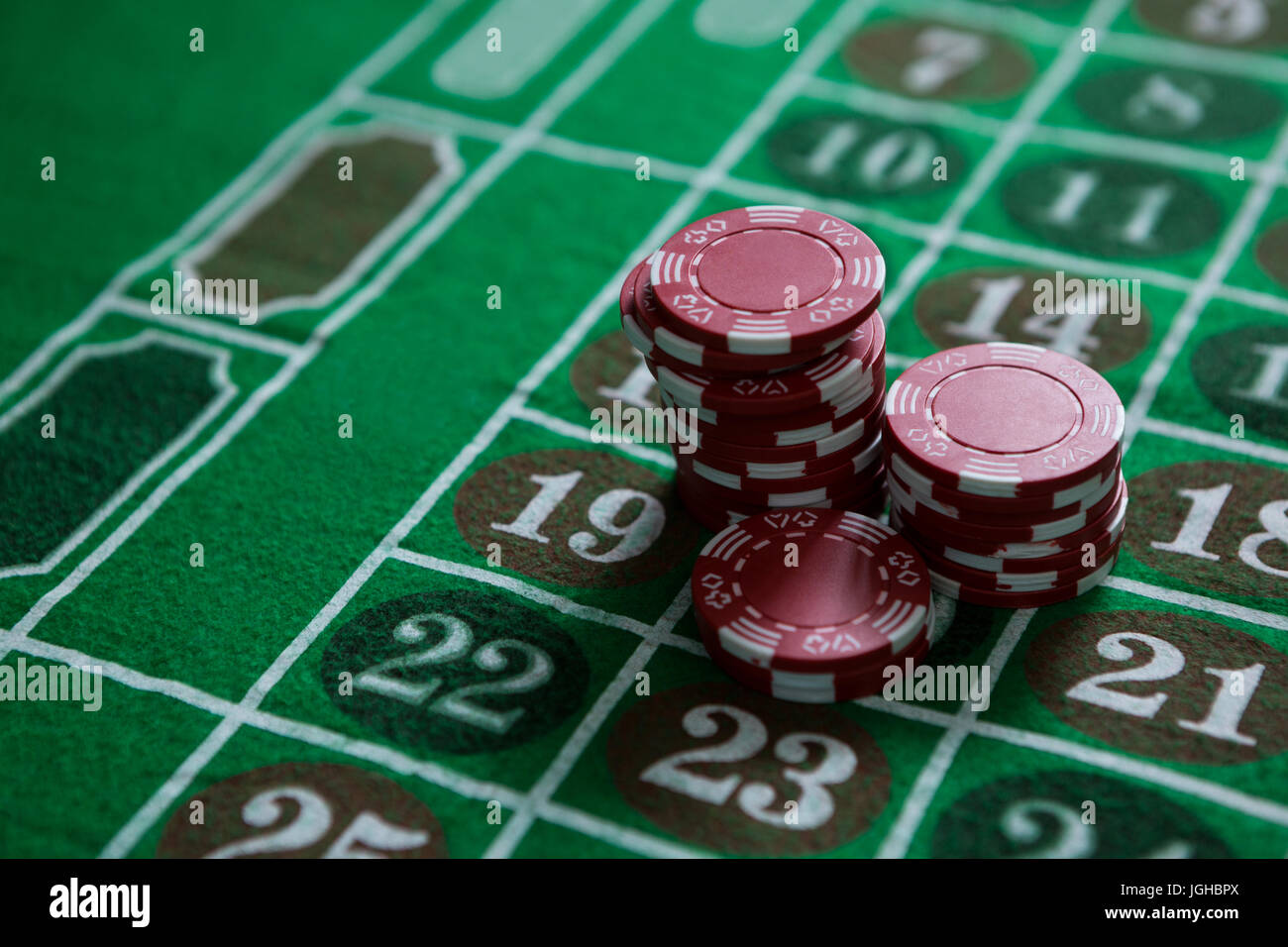 Roulette chips on gaming table hi-res stock photography and images - Alamy