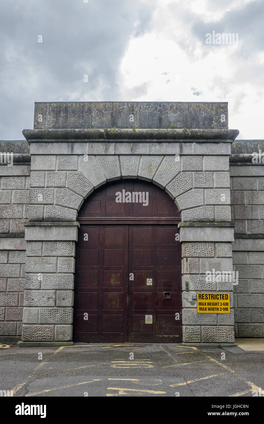 Prison entrance hi-res stock photography and images - Alamy