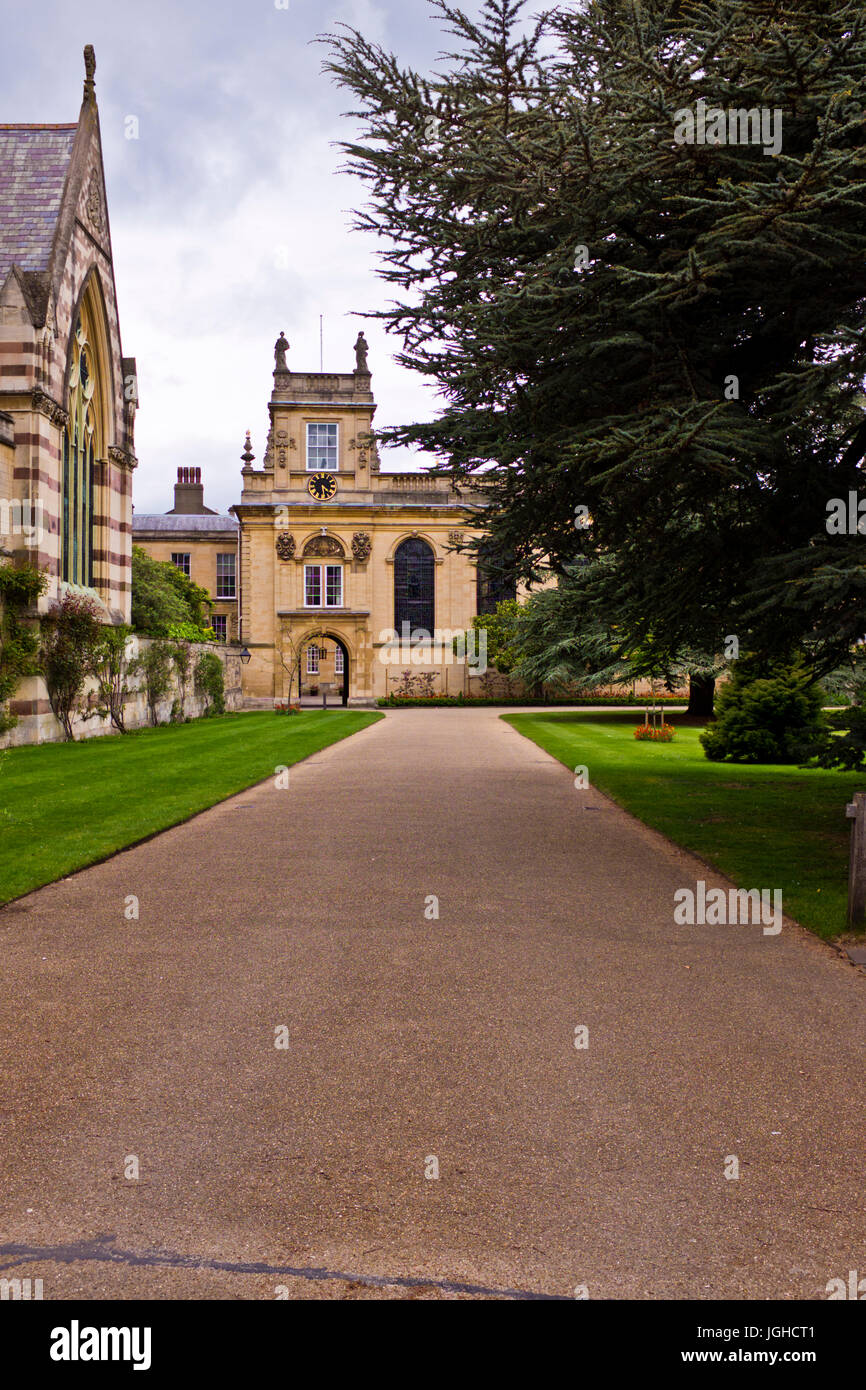 Universities of Oxford,Centre of Learning,Libraries,Gardens,Buildings ...