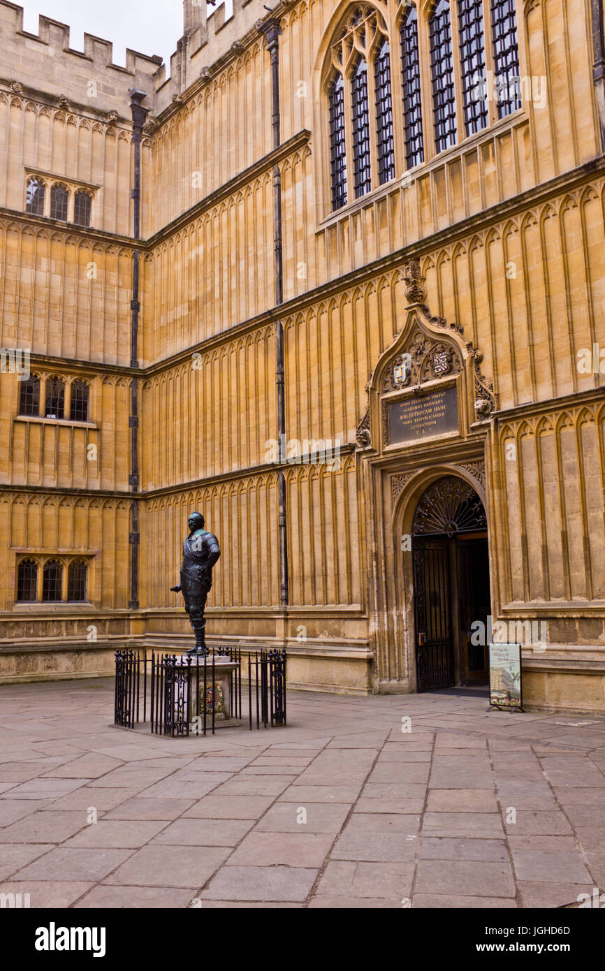 Universities of Oxford,Centre of Learning,Libraries,Gardens,Buildings ...
