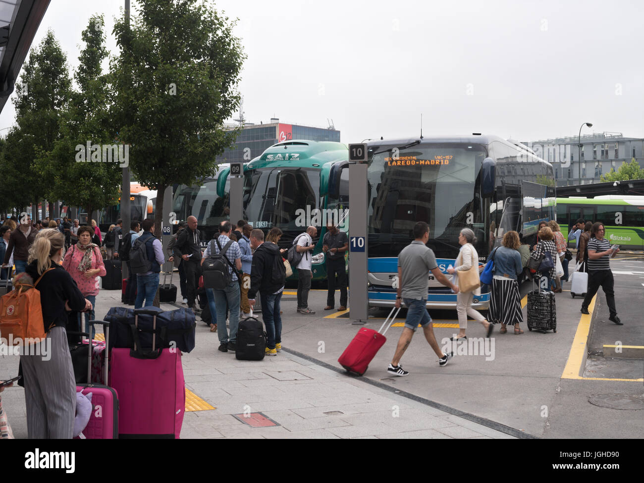 Bilbao bus hi-res stock photography and images - Alamy