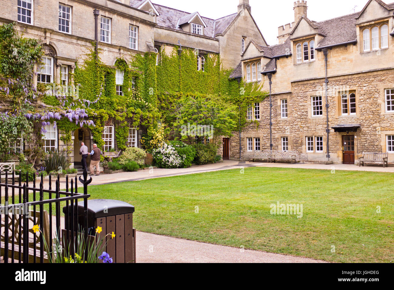 Universities of Oxford,Centre of Learning,Libraries,Gardens,Buildings ...