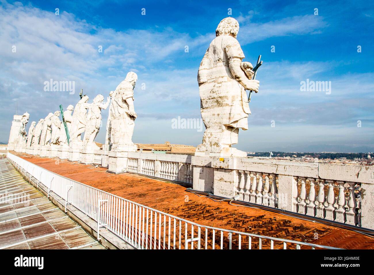 Statues of the 12 apostles hi-res stock photography and images - Alamy