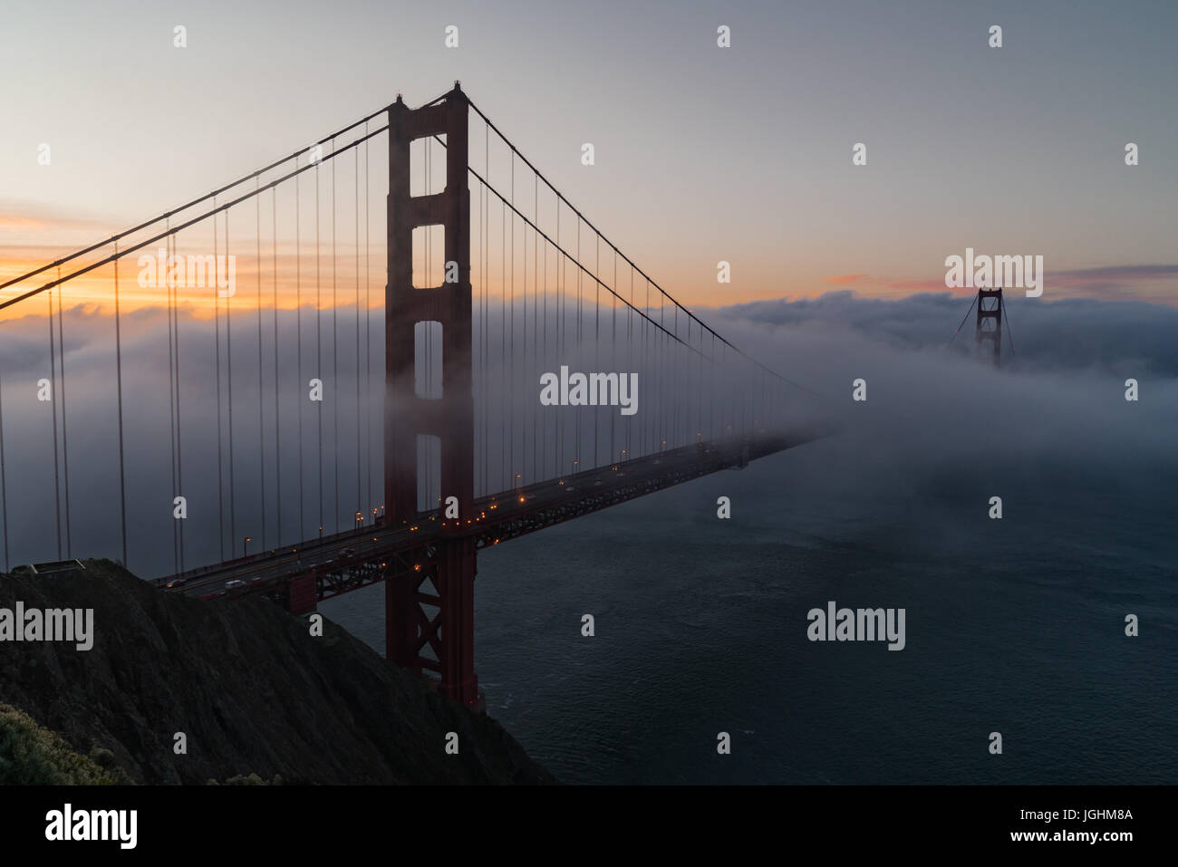 Golden gate bridge structure san francisco hi-res stock photography and ...