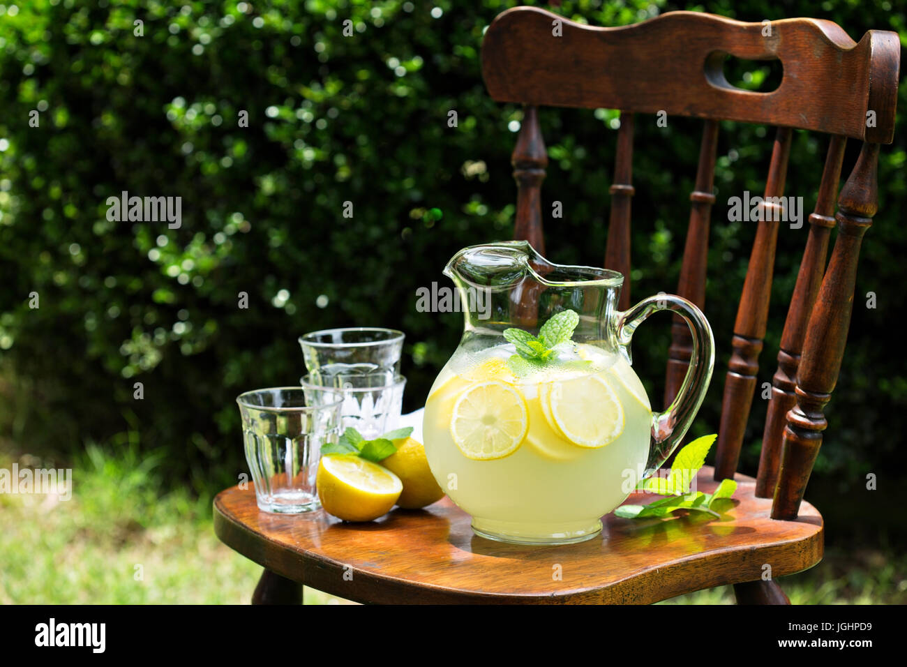 Lemonade pitcher hi-res stock photography and images - Alamy
