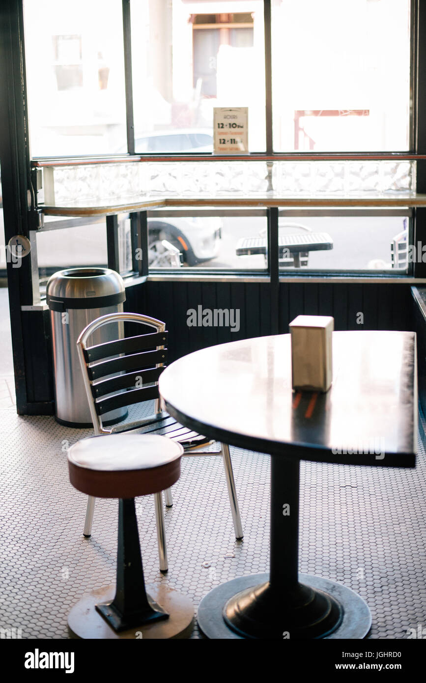 Seating inside The Ice Cream Bar shop in San Francisco Stock Photo - Alamy
