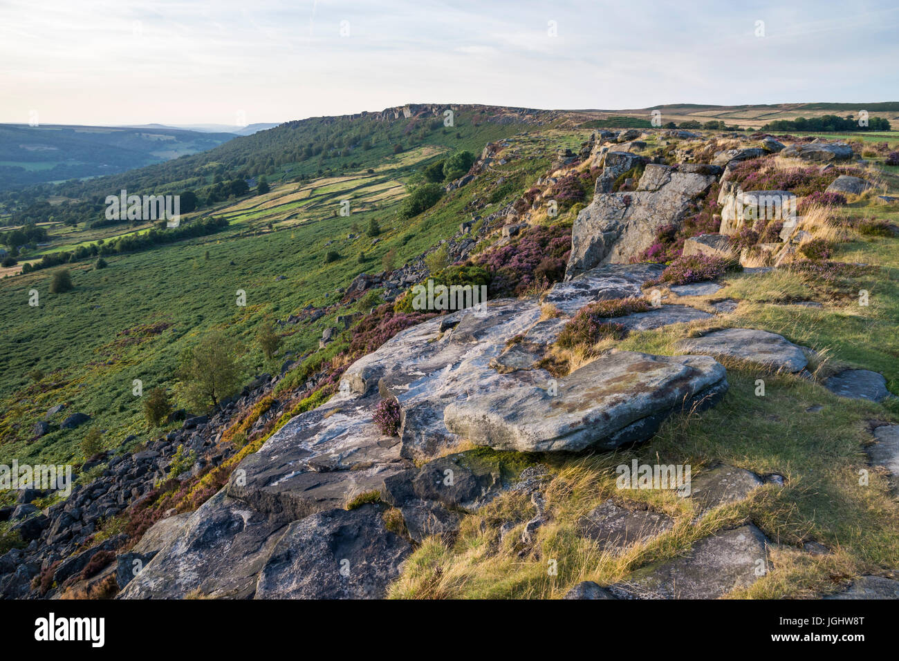 View of Curbar edge from Baslow edge in the Peak District, Derbyshire ...