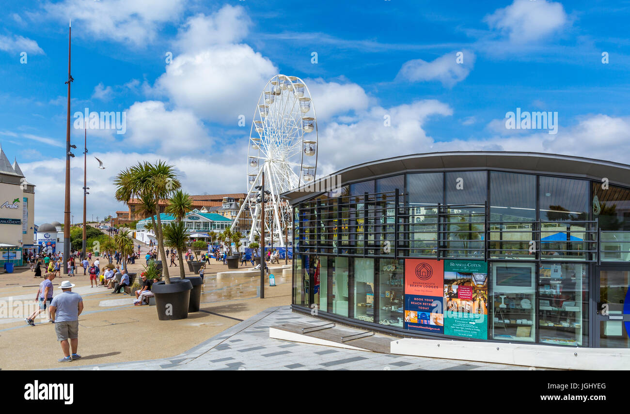 Bournemouth square hi-res stock photography and images - Alamy