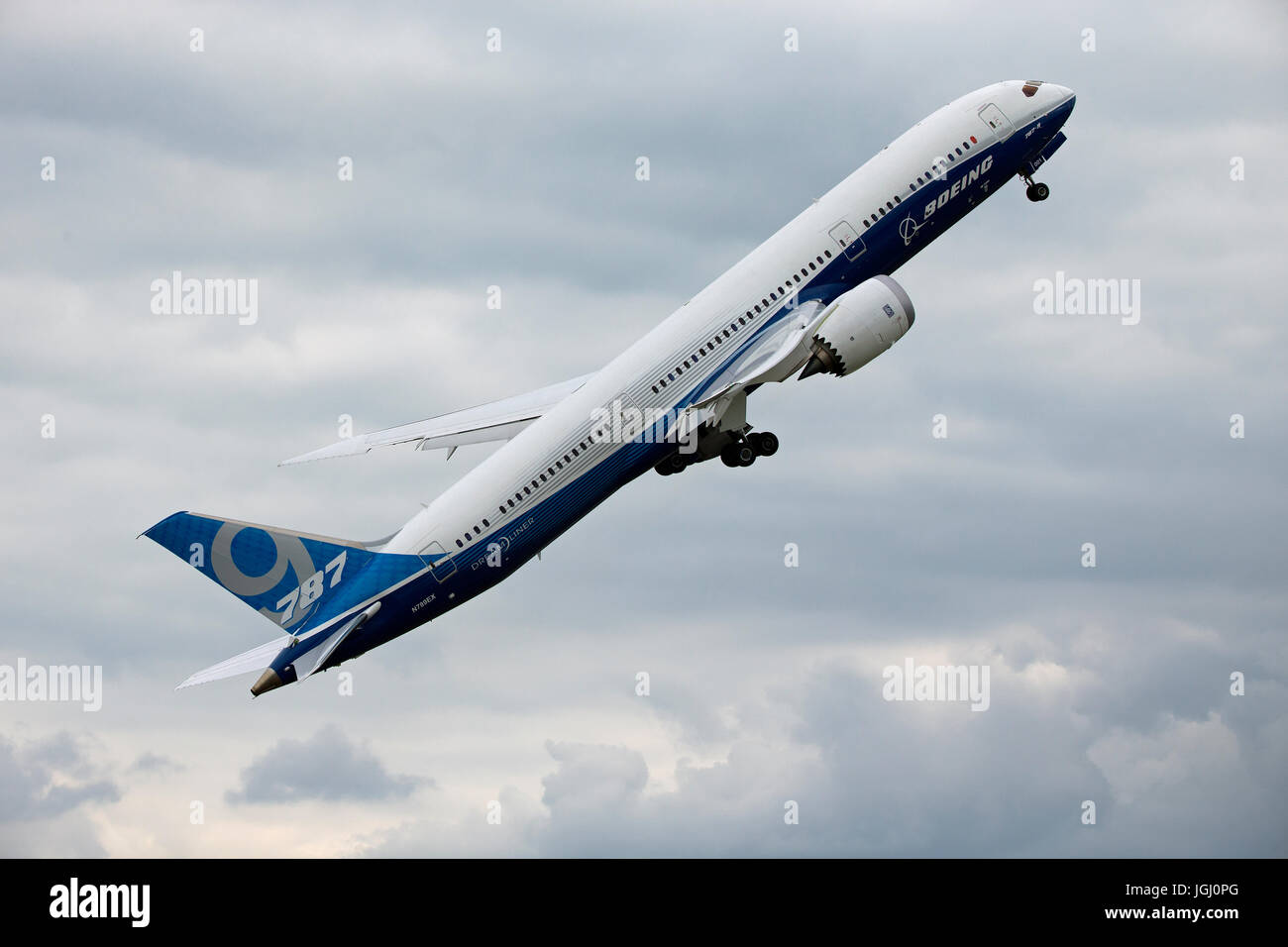 Boeing 767 Dreamliner Stock Photo - Alamy
