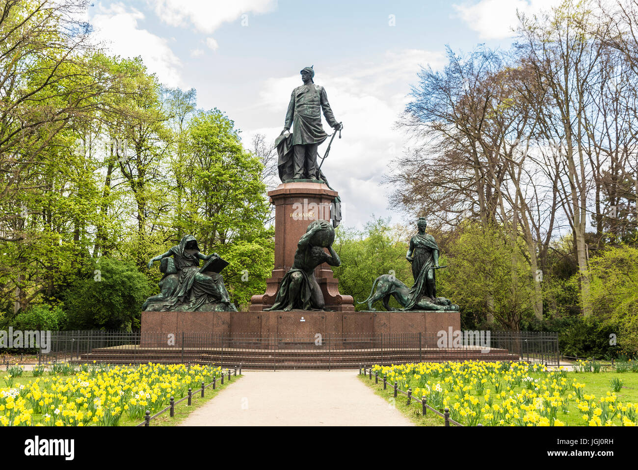 The Bismarck Memorial (Bismarck-Nationaldenkmal), is a prominent ...