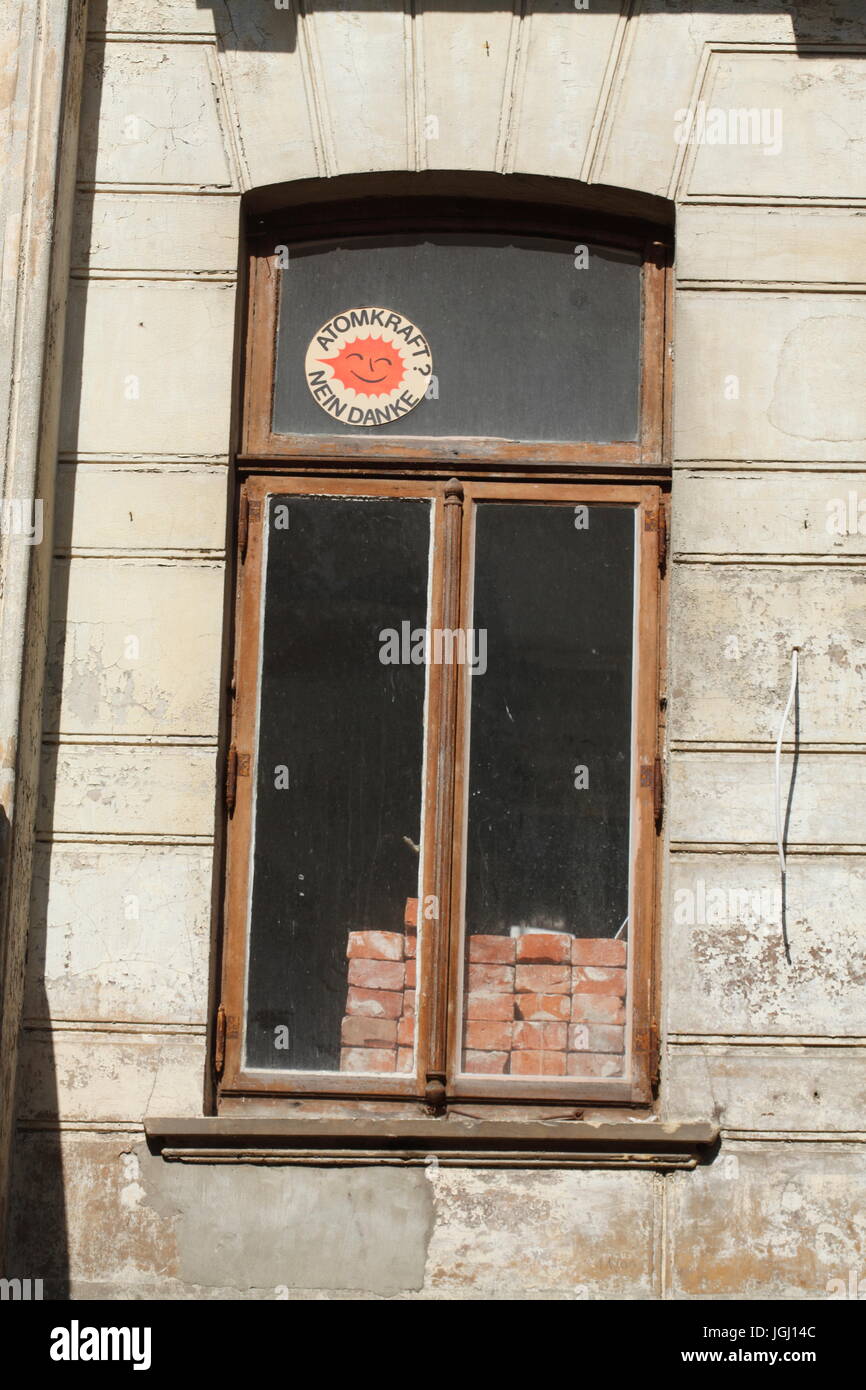 old wooden window on an old condemned house Stock Photo - Alamy