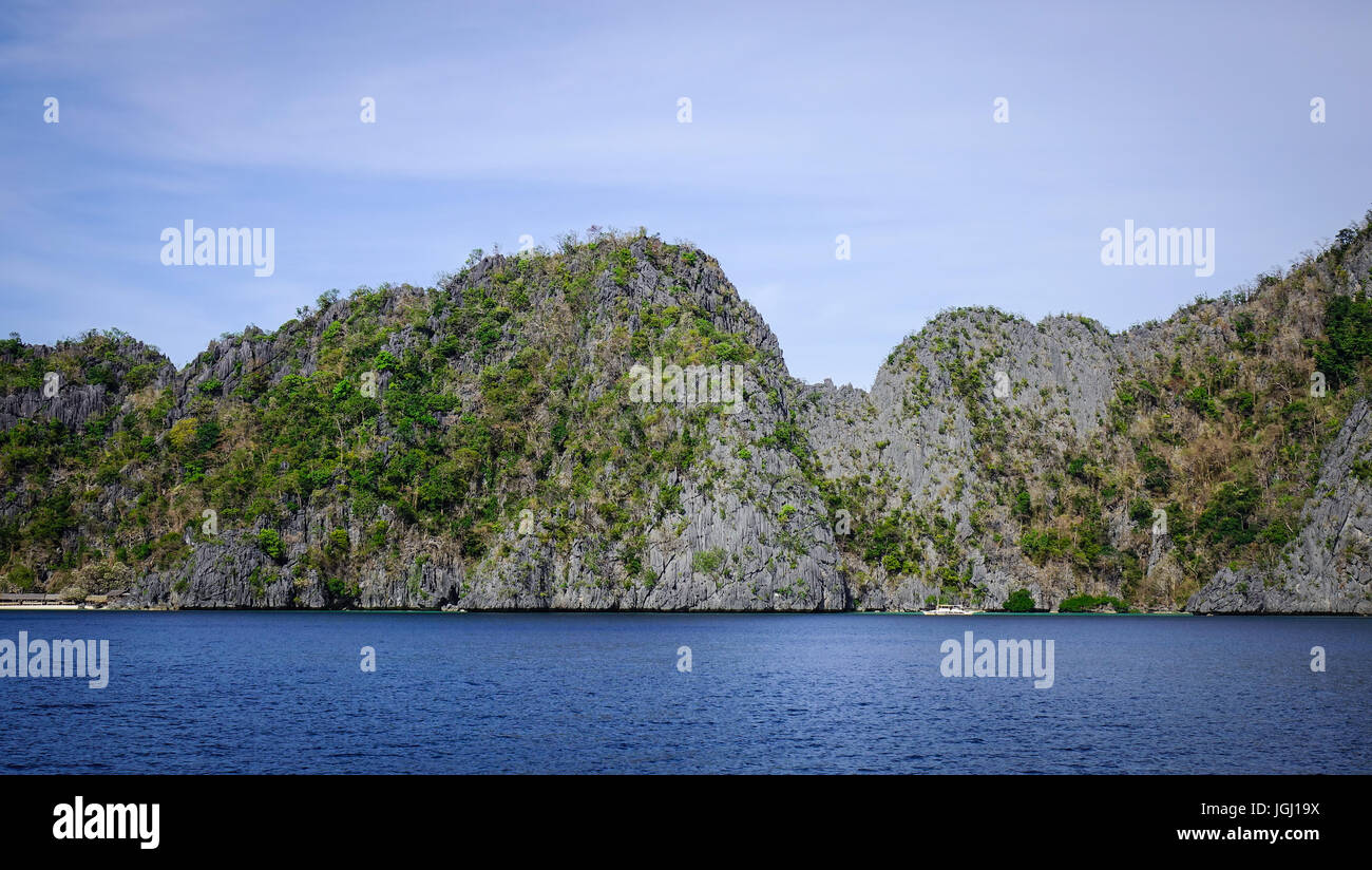 Blue sea with small islands at sunny day in Coron, Philippines. Coron ...