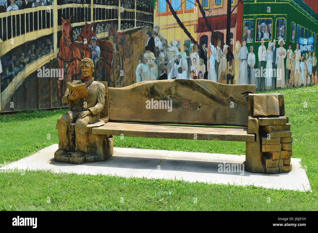 Reading Man Sculpture Stock Photos & Reading Man Sculpture Stock Images ...