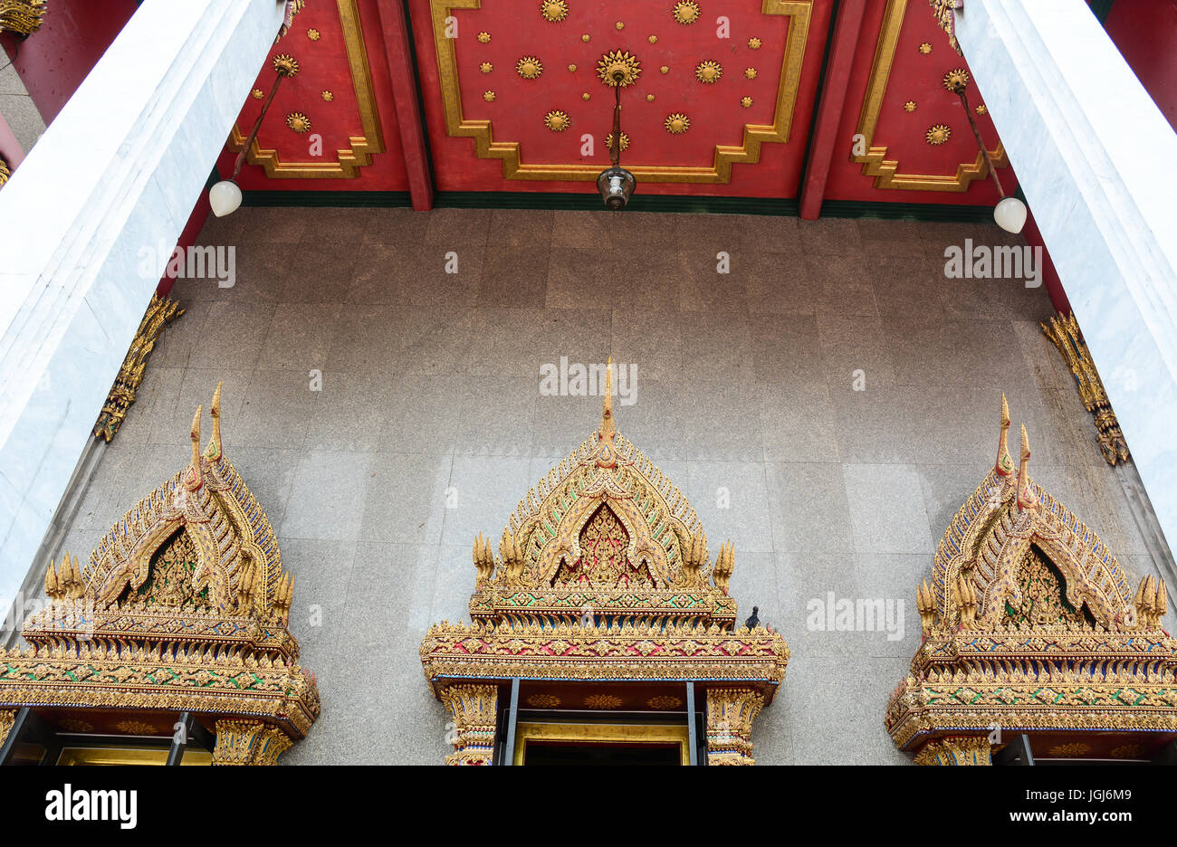 Facade of main hall at Buddhist pagoda in Bangkok, Thailand Stock Photo ...