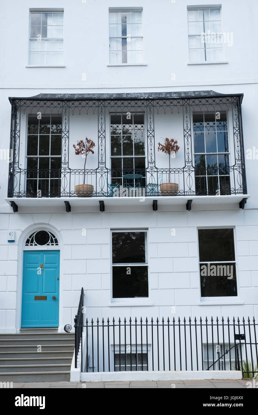 Street scenes from Cheltenham. Georgian terraced houses in Royal ...