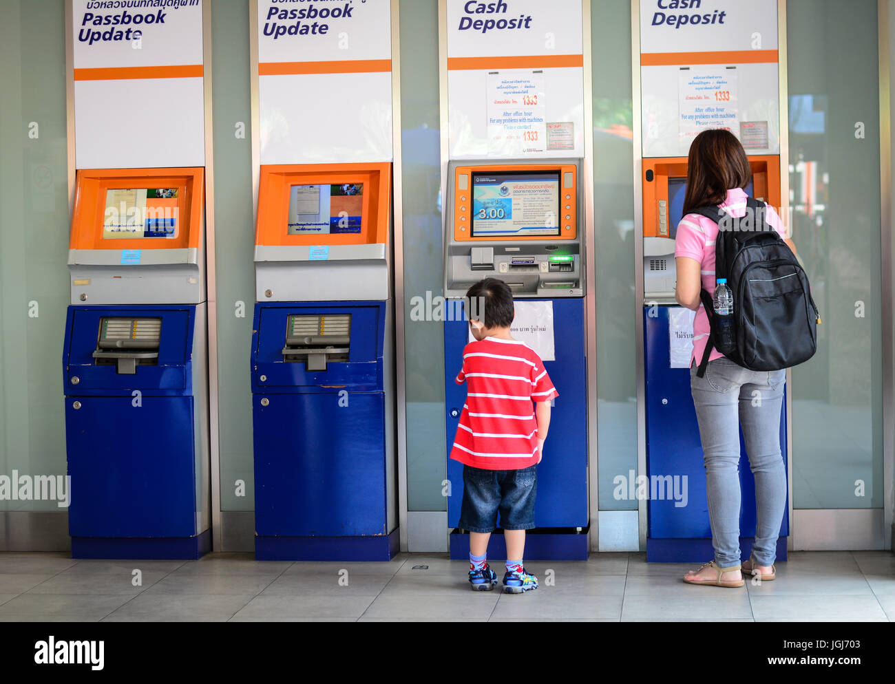 Atm machine bangkok thailand hi-res stock photography and images - Alamy