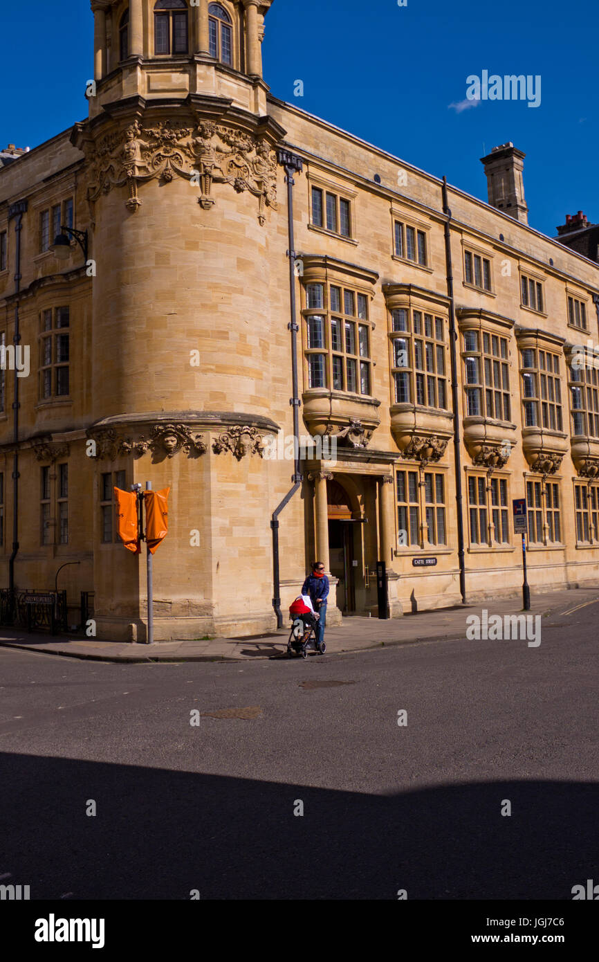 Colleges,Univercities,Museums,Libraries,Town,Spires,Churches ...