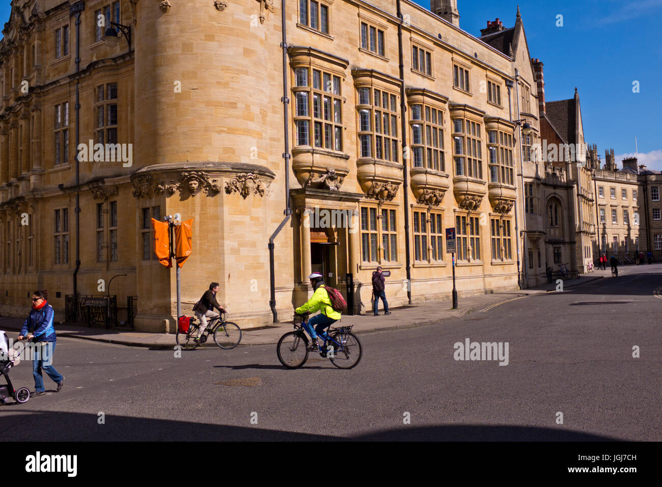 Colleges,Univercities,Museums,Libraries,Town,Spires,Churches ...