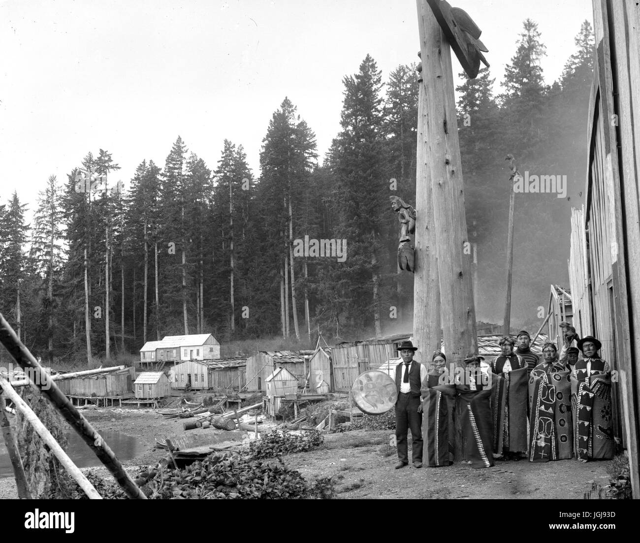 Kwakiutl indians hi-res stock photography and images - Alamy