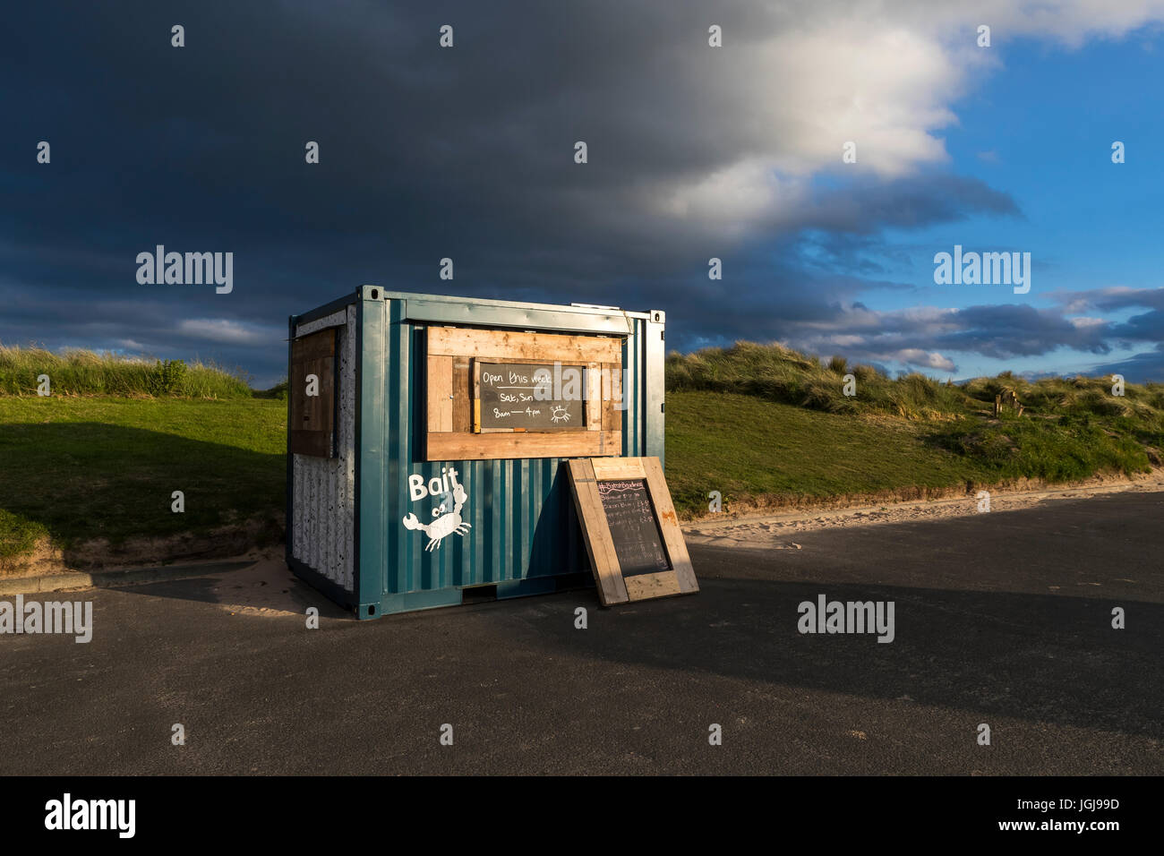 Bait seafood shack, Beadnell Bay, Northumberland UK Stock Photo - Alamy