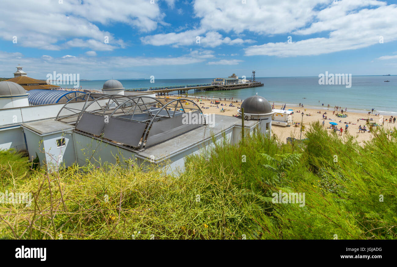 Cliff top view of bournemouth pier hi-res stock photography and images ...