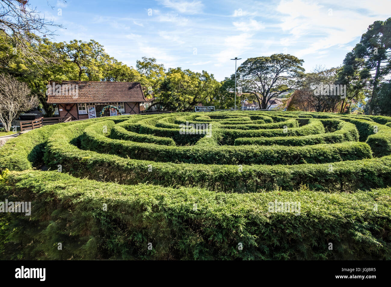 Green Labyrinth Hedge Maze (Labirinto Verde) at Main Square - Nova ...
