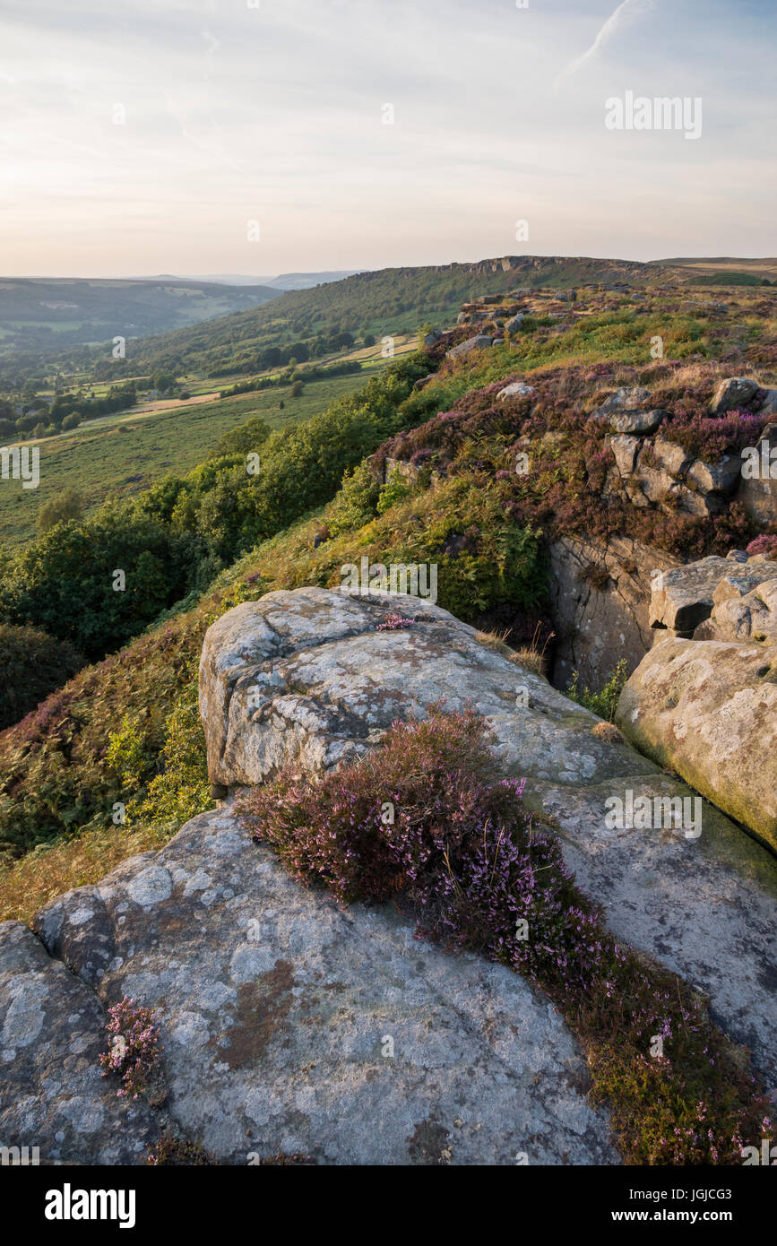 Beautiful summer evening at Baslow edge, Peak District, Derbyshire ...