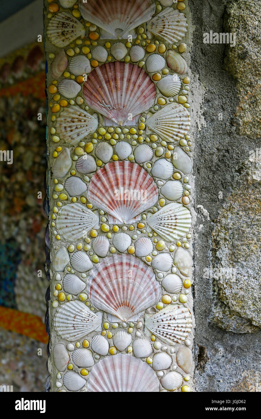 Tresco abbey gardens shell hi-res stock photography and images - Alamy