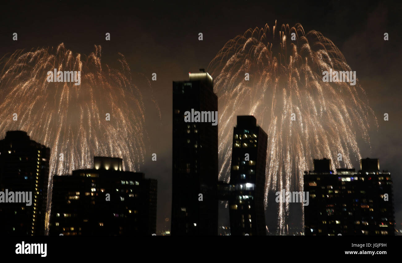 Fireworks over New York City Stock Photo - Alamy